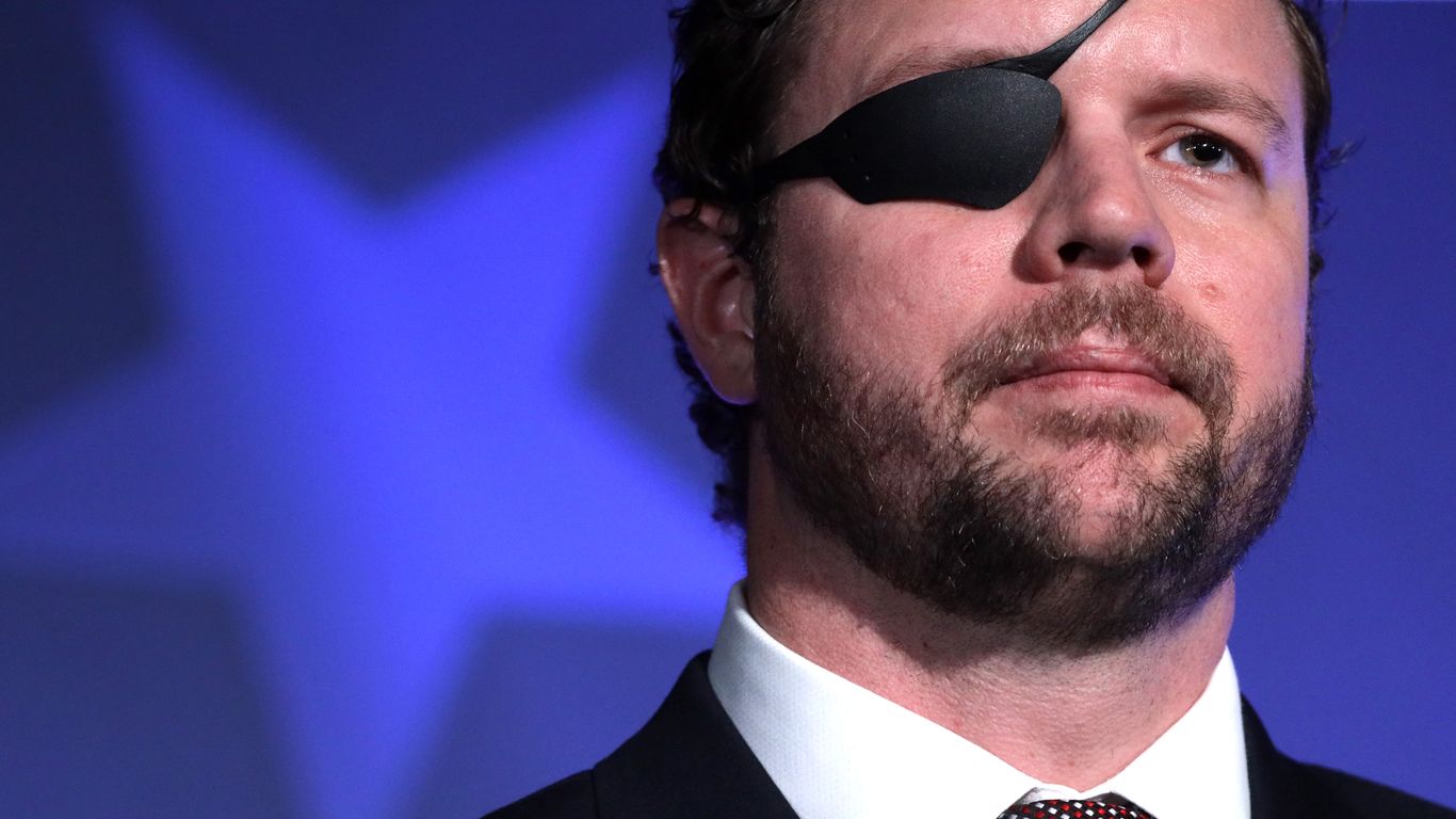 Rep. Dan Crenshaw does not address Trump by name during RNC speech