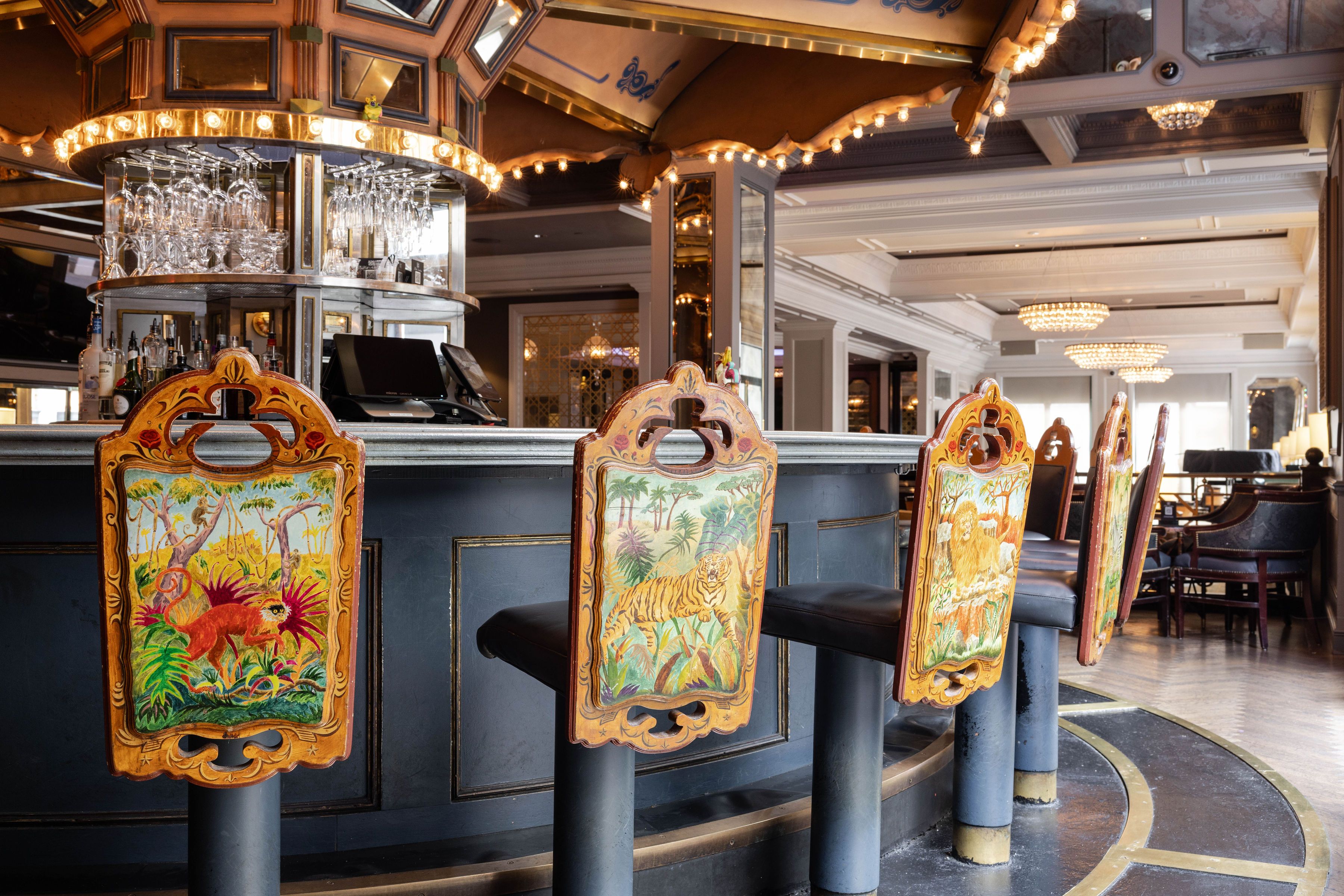 French Quarter's iconic Carousel Bar turns 75 - Axios New Orleans