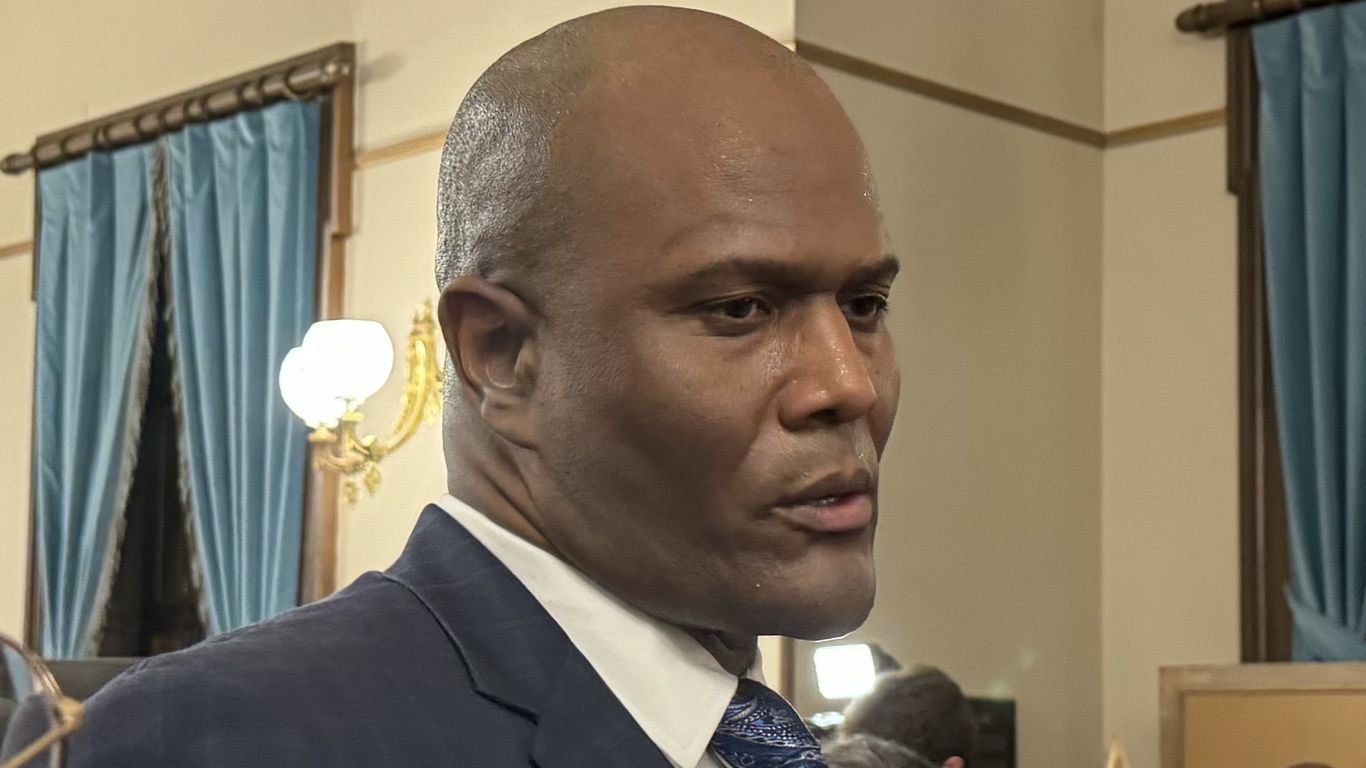 Michigan lawmakers approve $82.5B budget and move FOIA bills - Axios ...