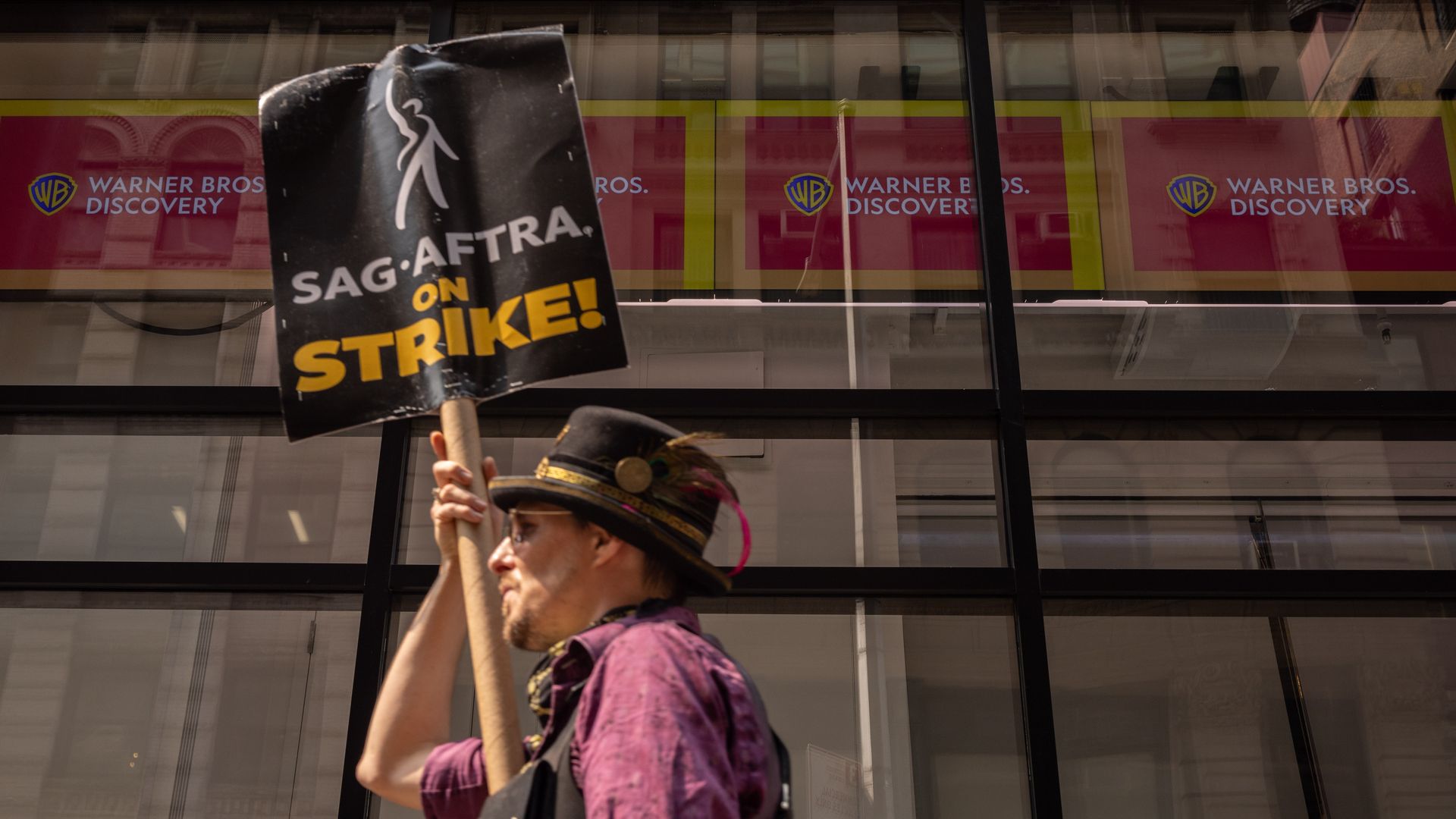 Chicago actors warn Hollywood strikes could hurt film industry - Axios ...