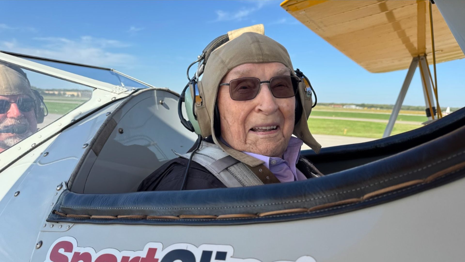 101-year-old Kansas WWII veteran takes flight in restored Wichita-built ...