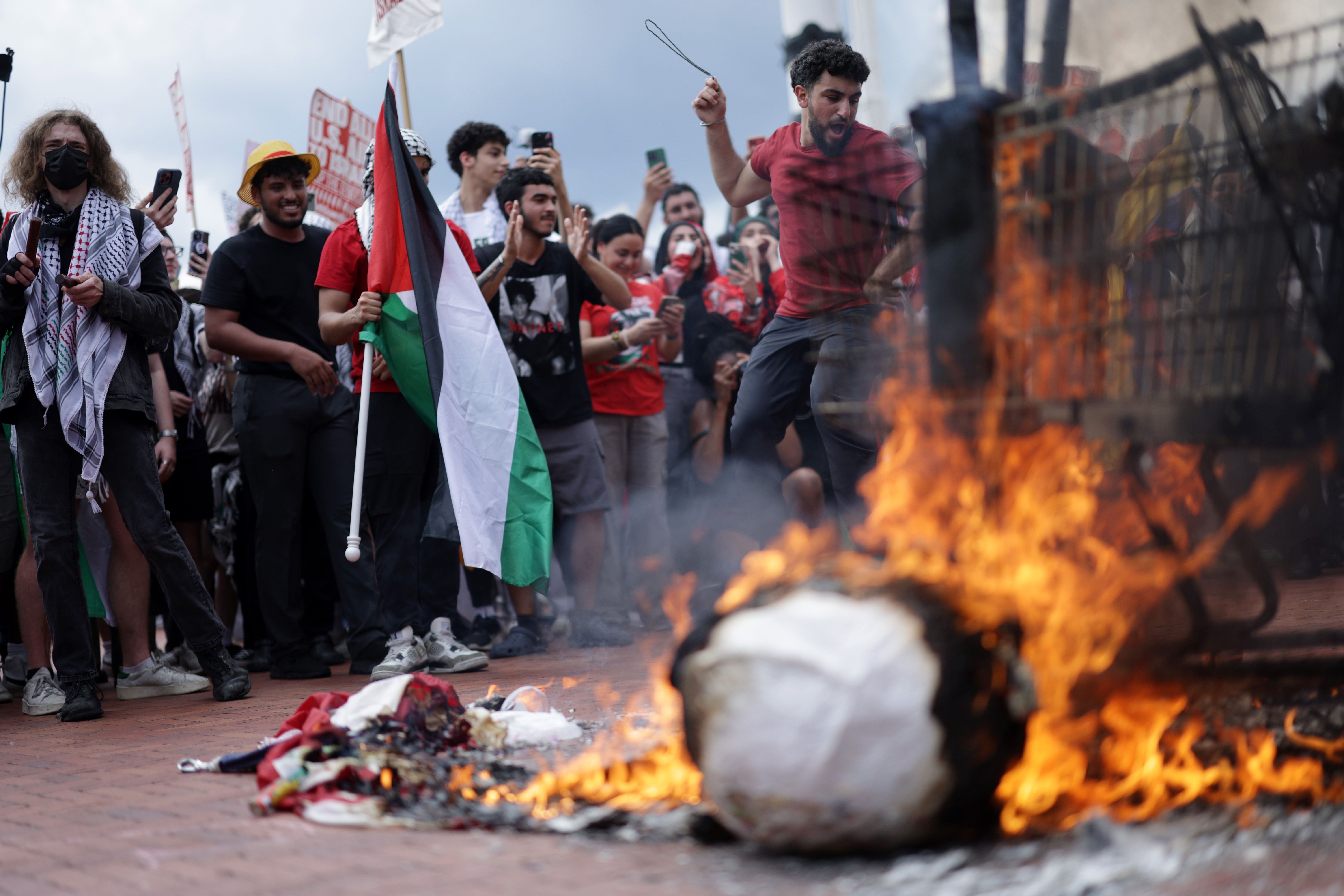 Several Netanyahu speech protesters arrested during huge demonstrations ...