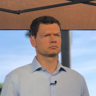 Hans Nichols - Axios