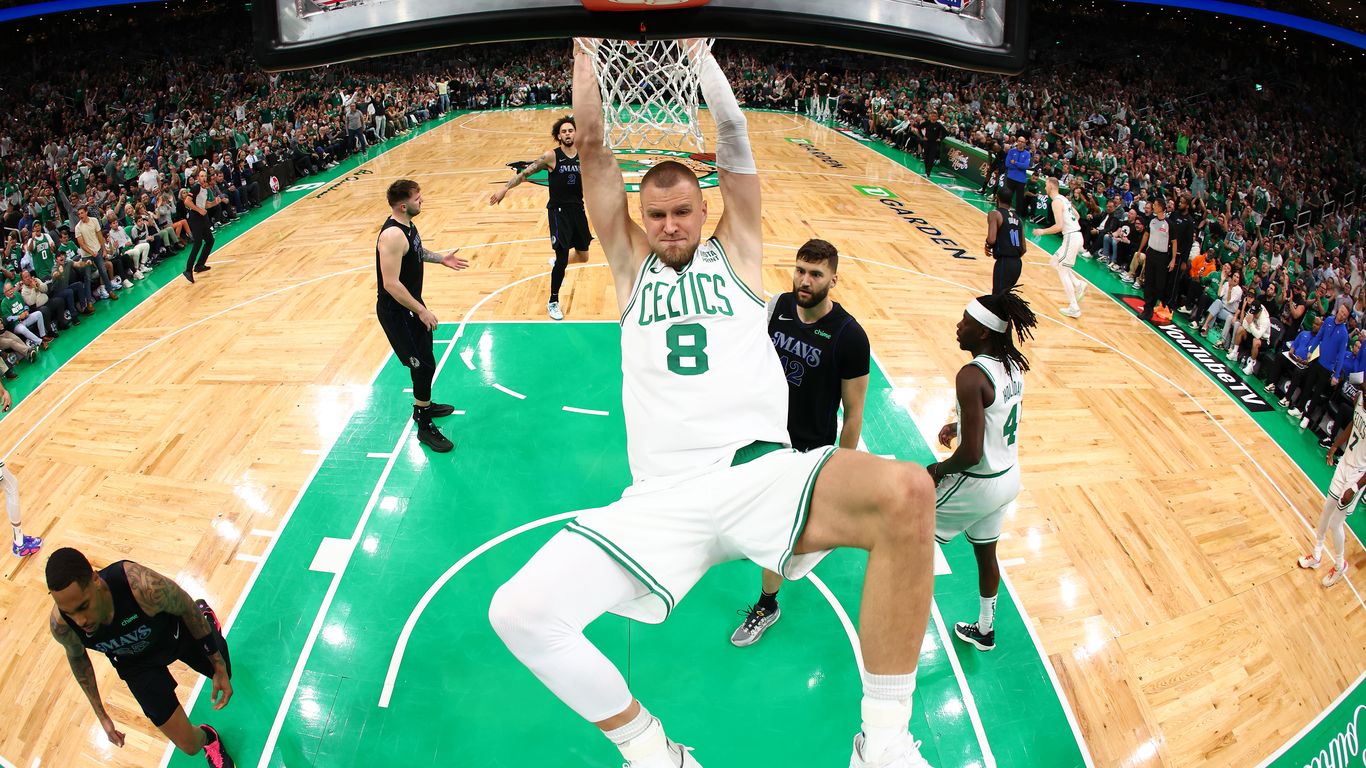 🔙 BTMU: GOAT Hype - Axios Boston