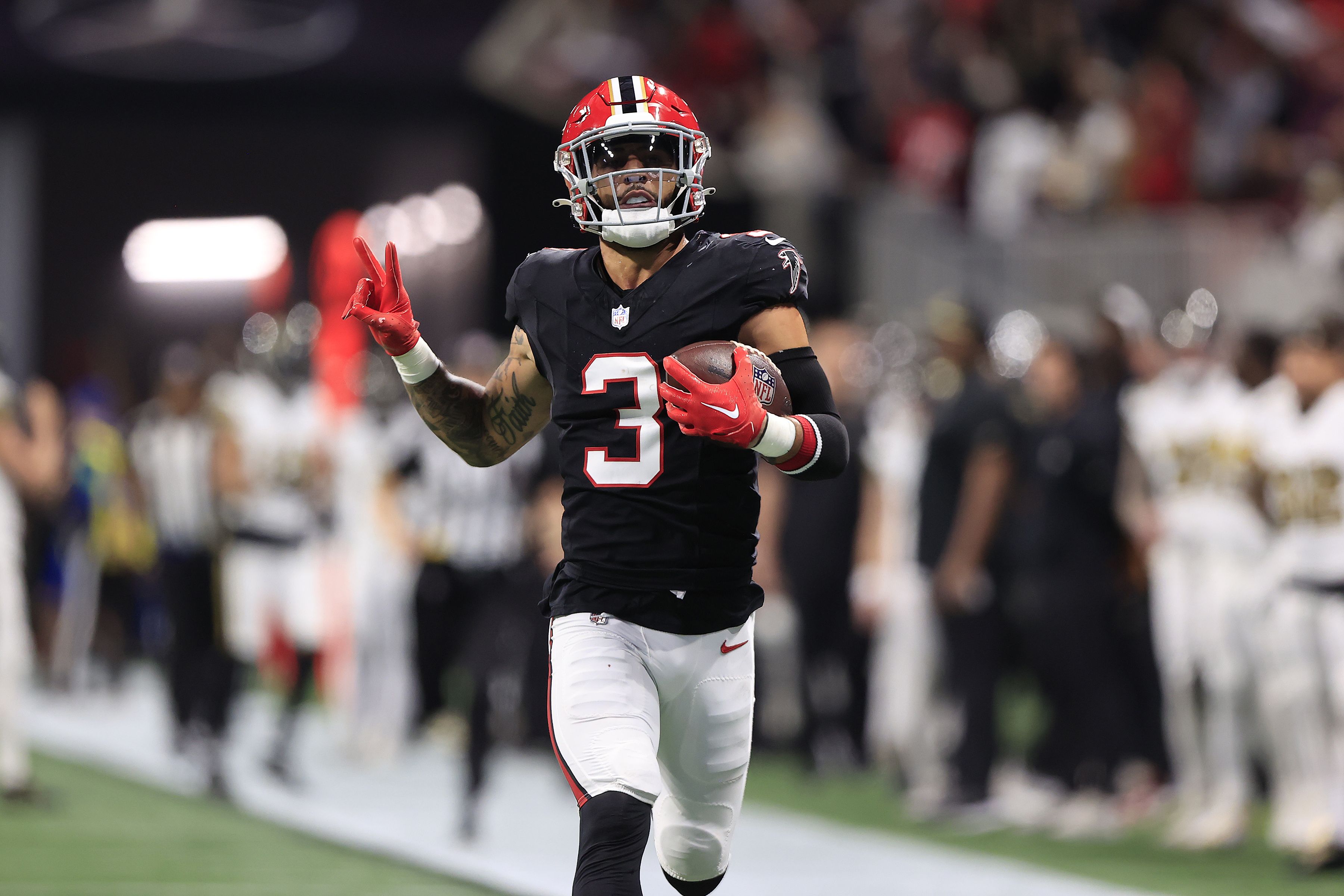 UGA and Falcons prepare for key games against conference rivals - Axios ...