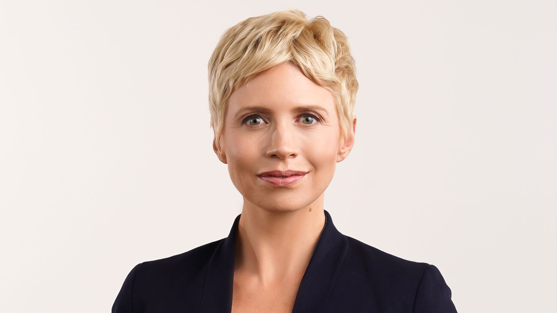 Puck poaches Leigh Ann Caldwell from Washington Post