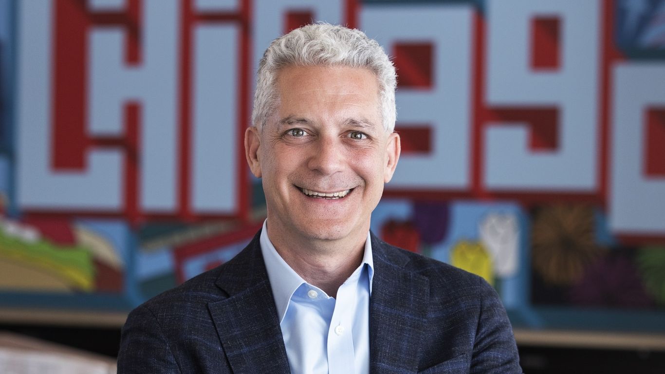 Chicago Public Media CEO Matt Moog steps down - Axios Chicago