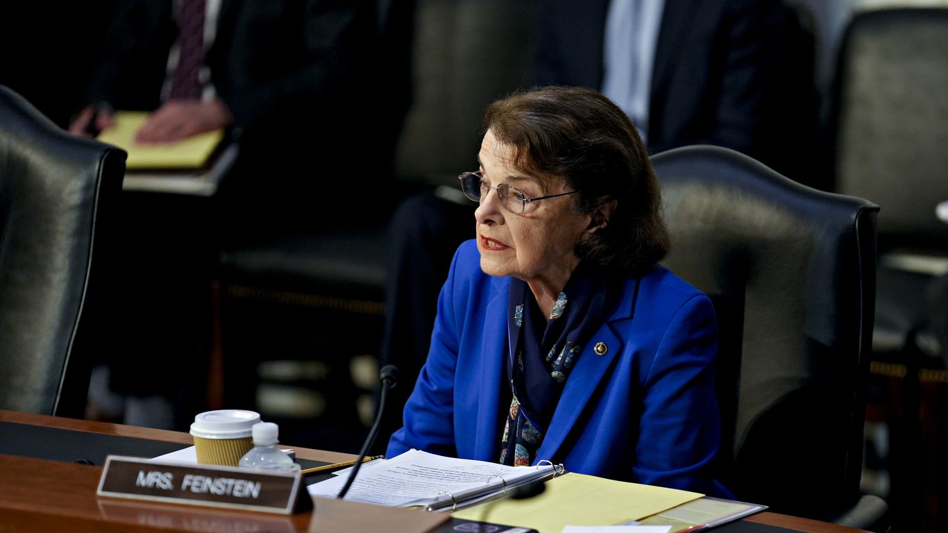 Sen. Dianne Feinstein returns home after hospitalization for shingles