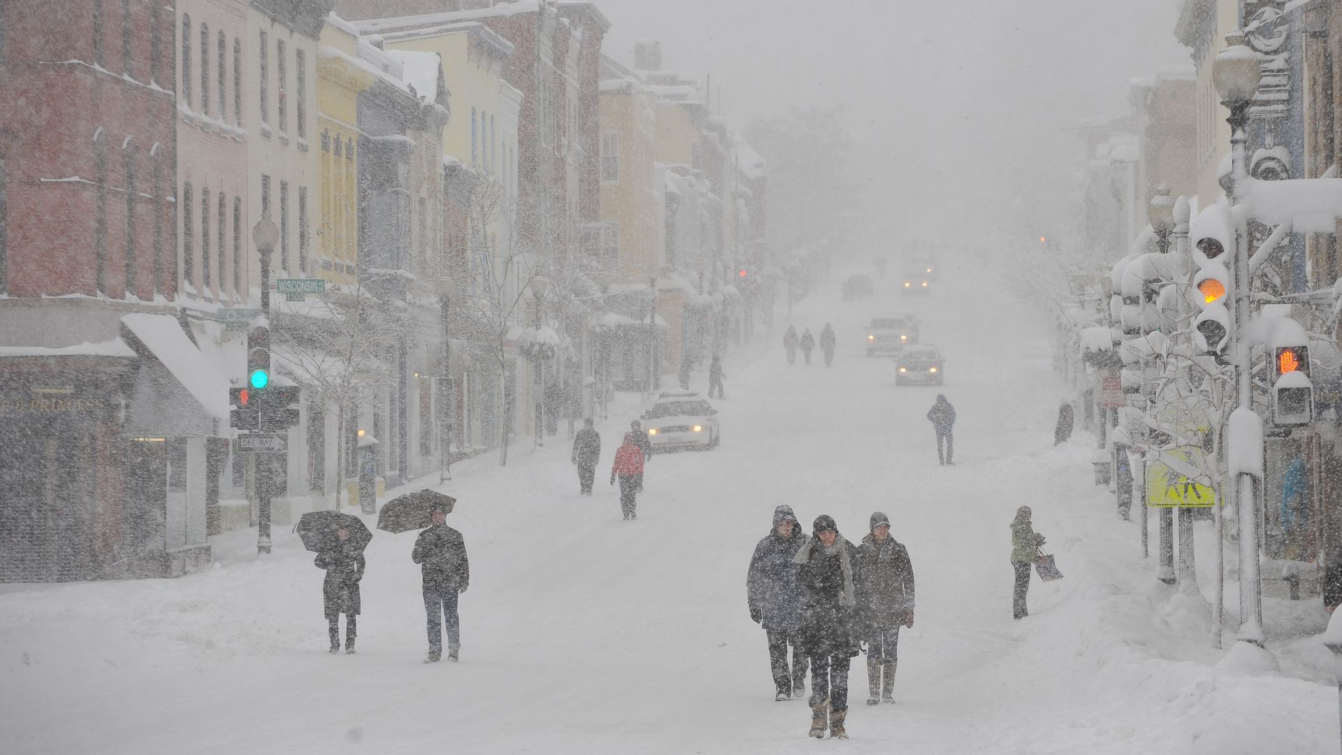 Snow forecasts for DC are split: Some say up to 20 inches this winter ...