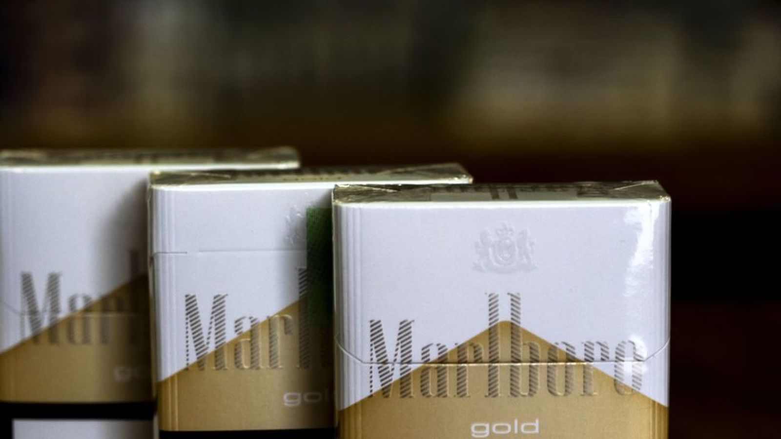 Walgreens to raise its minimum age to buy tobacco to 21