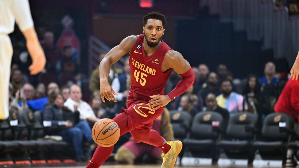 Donovan Mitchell returns to Salt Lake as a Cav - Axios Cleveland
