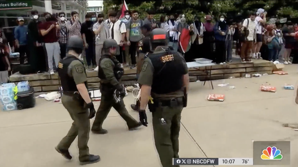 UT Dallas pro-Palestine protest arrests - Axios Dallas