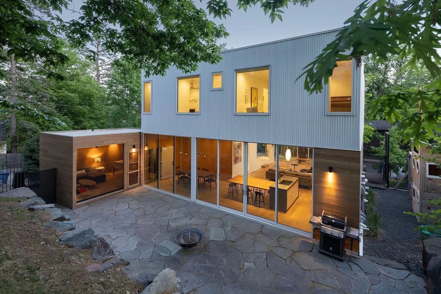 Contemporary Minneapolis "Stack House" hits the market for $2.195 ...