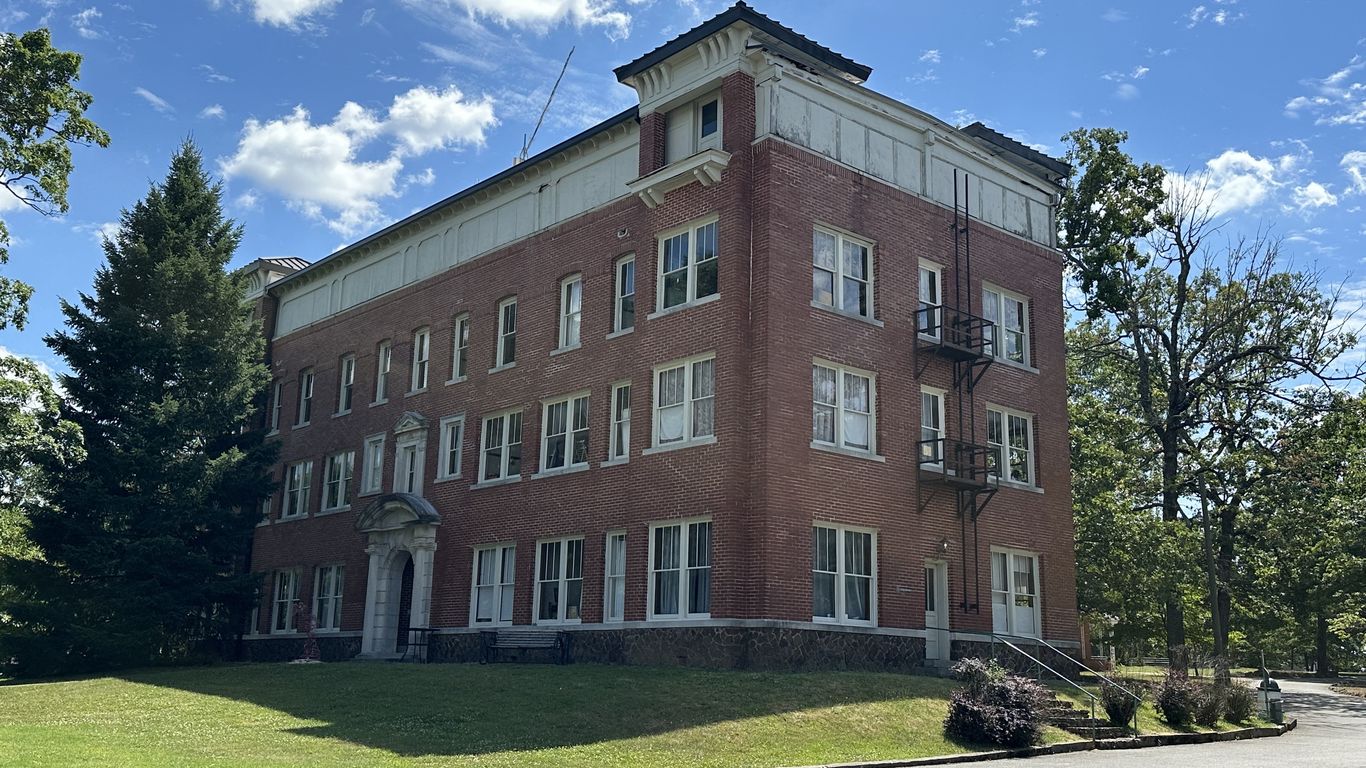 What exactly is Mount Sequoyah - Axios NW Arkansas