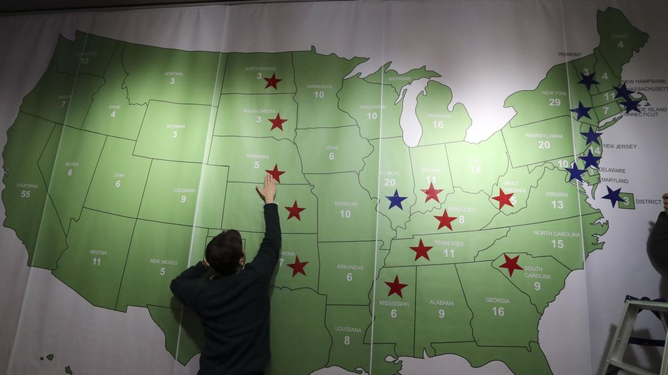 Trump's bizarre obsession with the election map