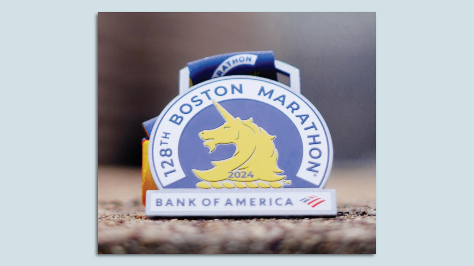 Marathon medal draws runners' ire - Axios Boston