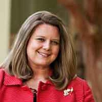 Elizabeth Goodwin - Axios