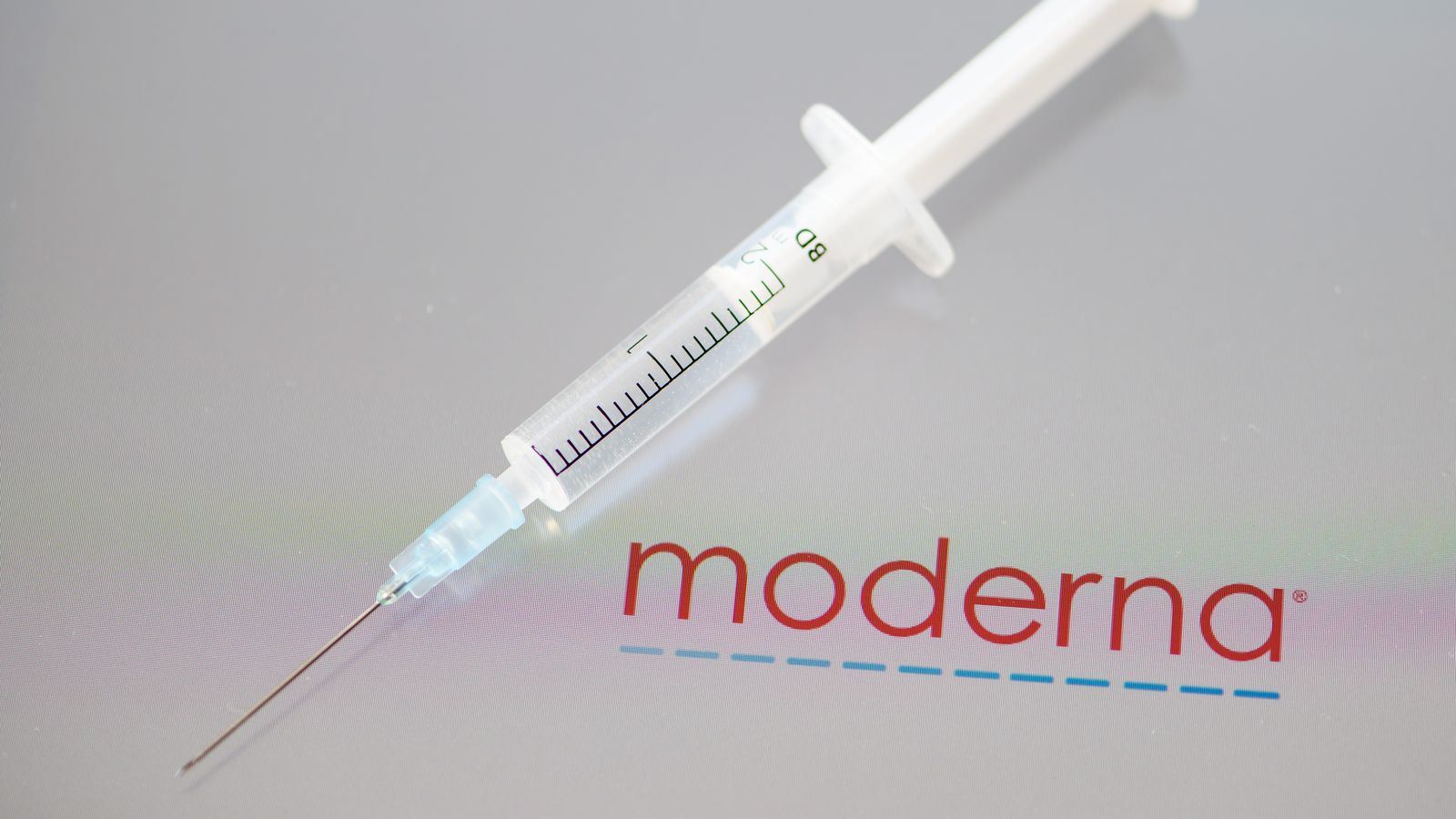 FDA review confirms Moderna's COVID-19 vaccine is safe and effective