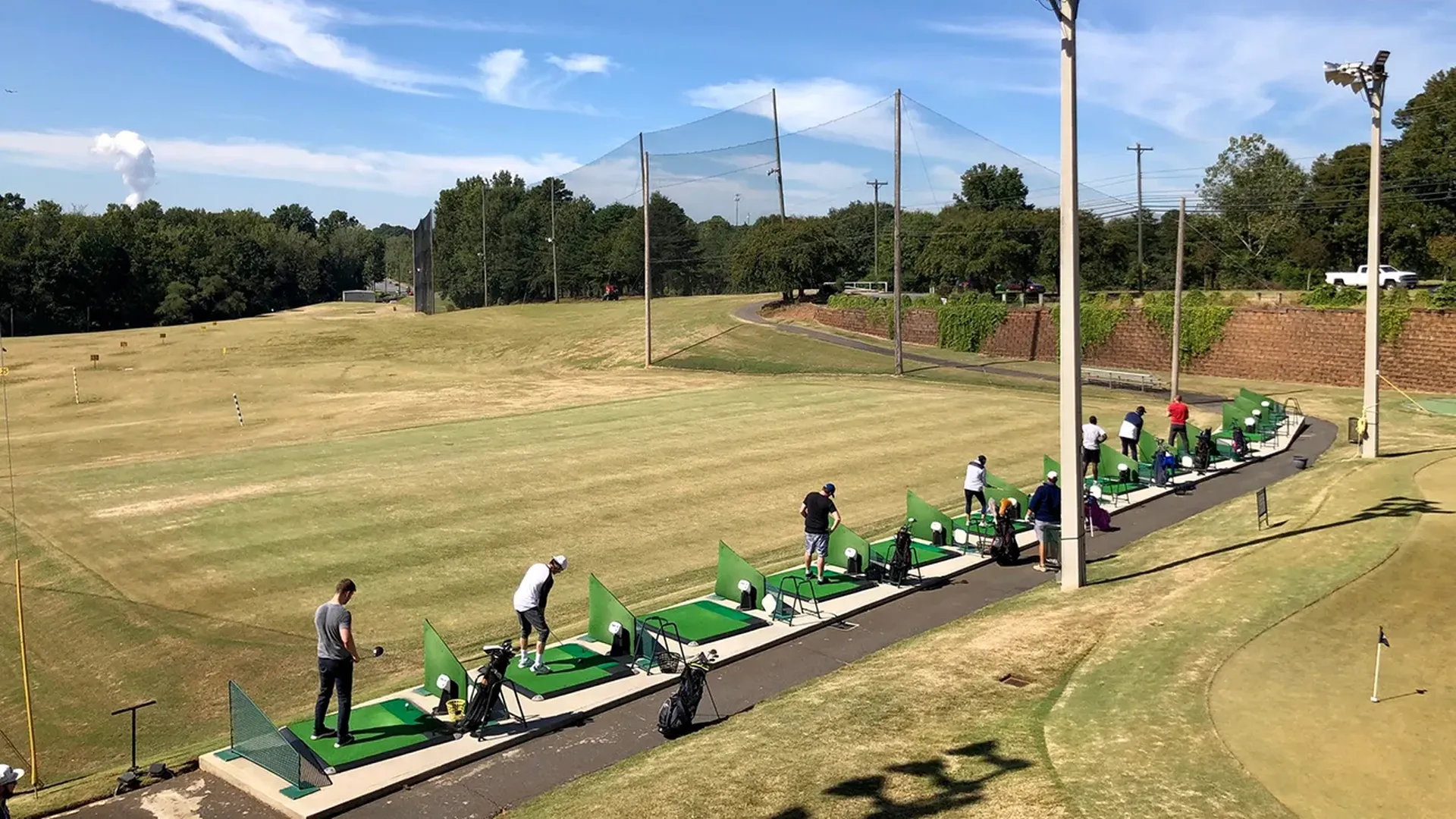 5 driving ranges in Charlotte to satisfy your golf craving - Axios ...