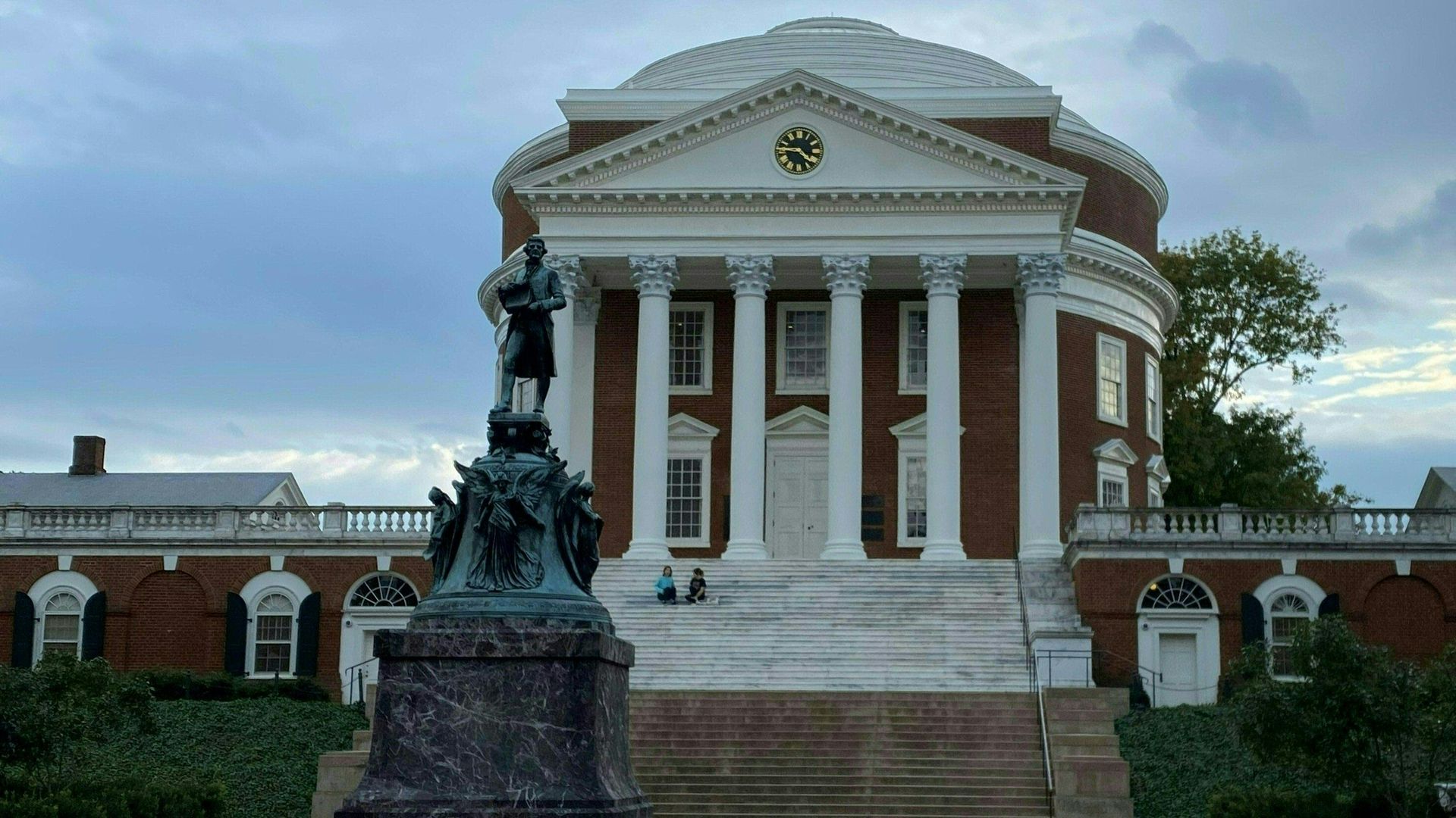 Trump administration tries to oust the University of Virginia's president