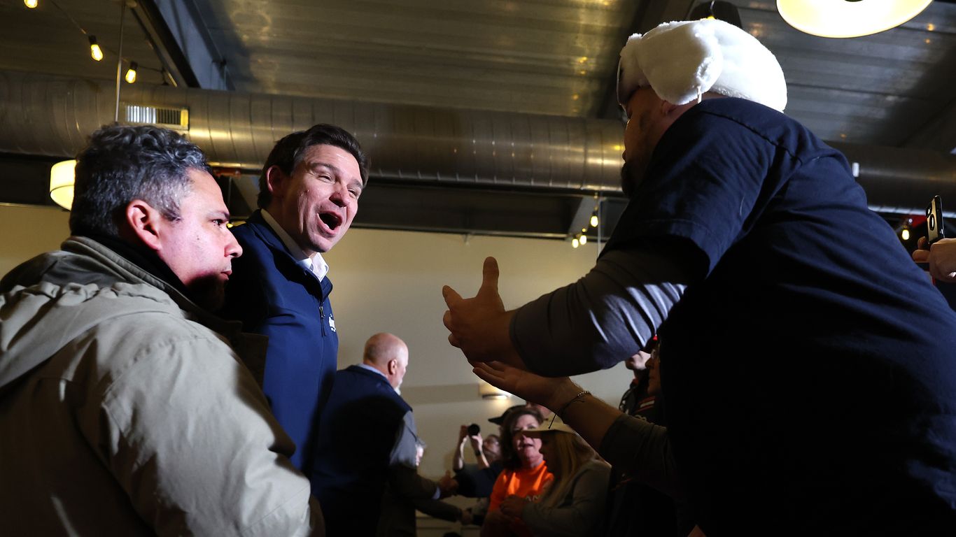 Haley, DeSantis focus late pitches on Iowa's suburban voters