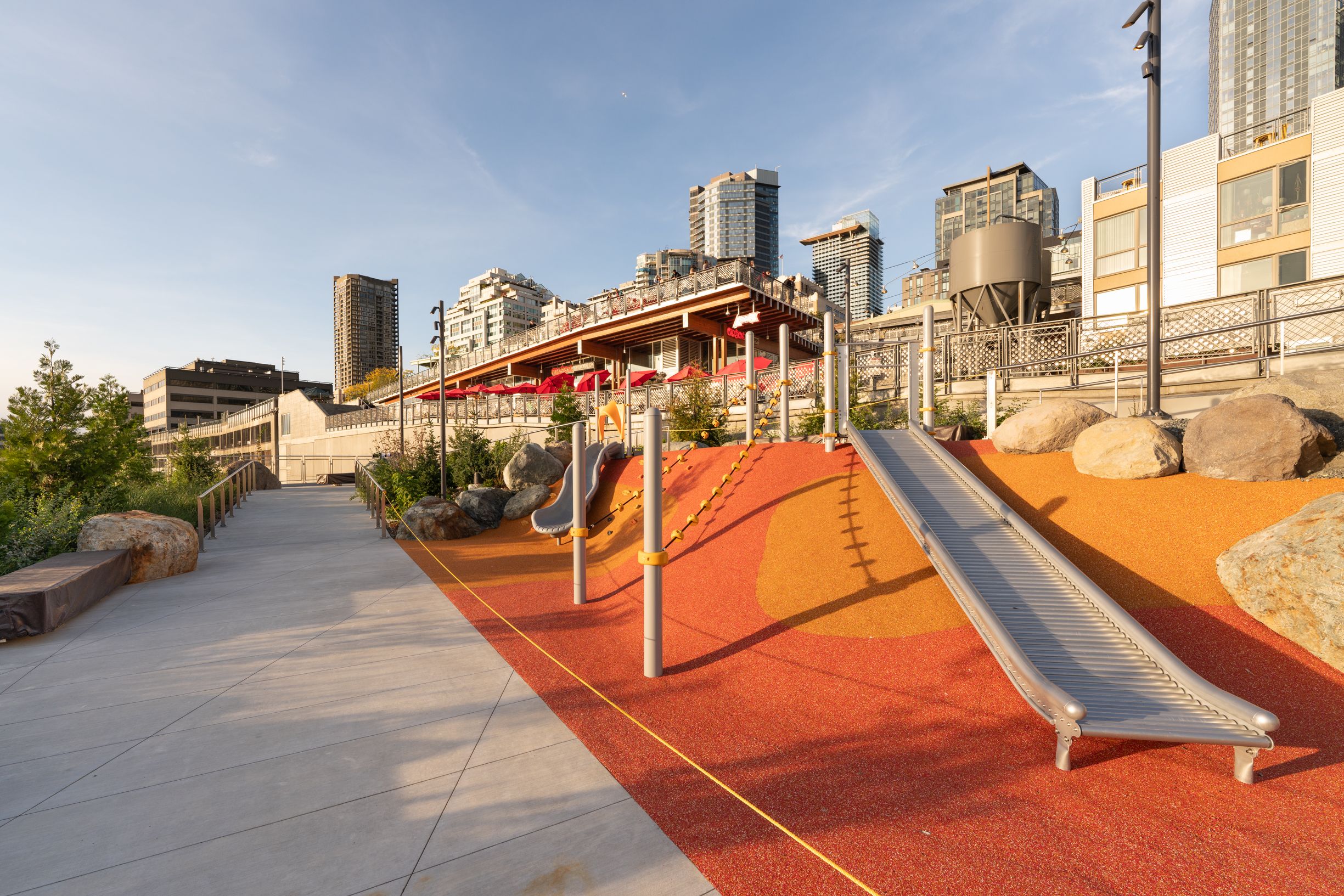 Seattle's new waterfront walkway debuts with a party - Axios Seattle