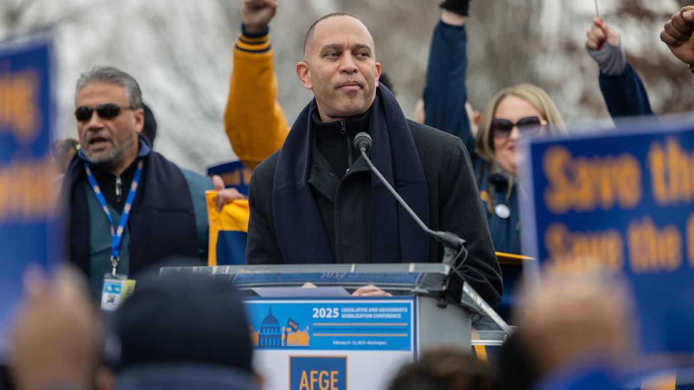 Inside Democrats' tension with their grassroots: "People are pissed"
