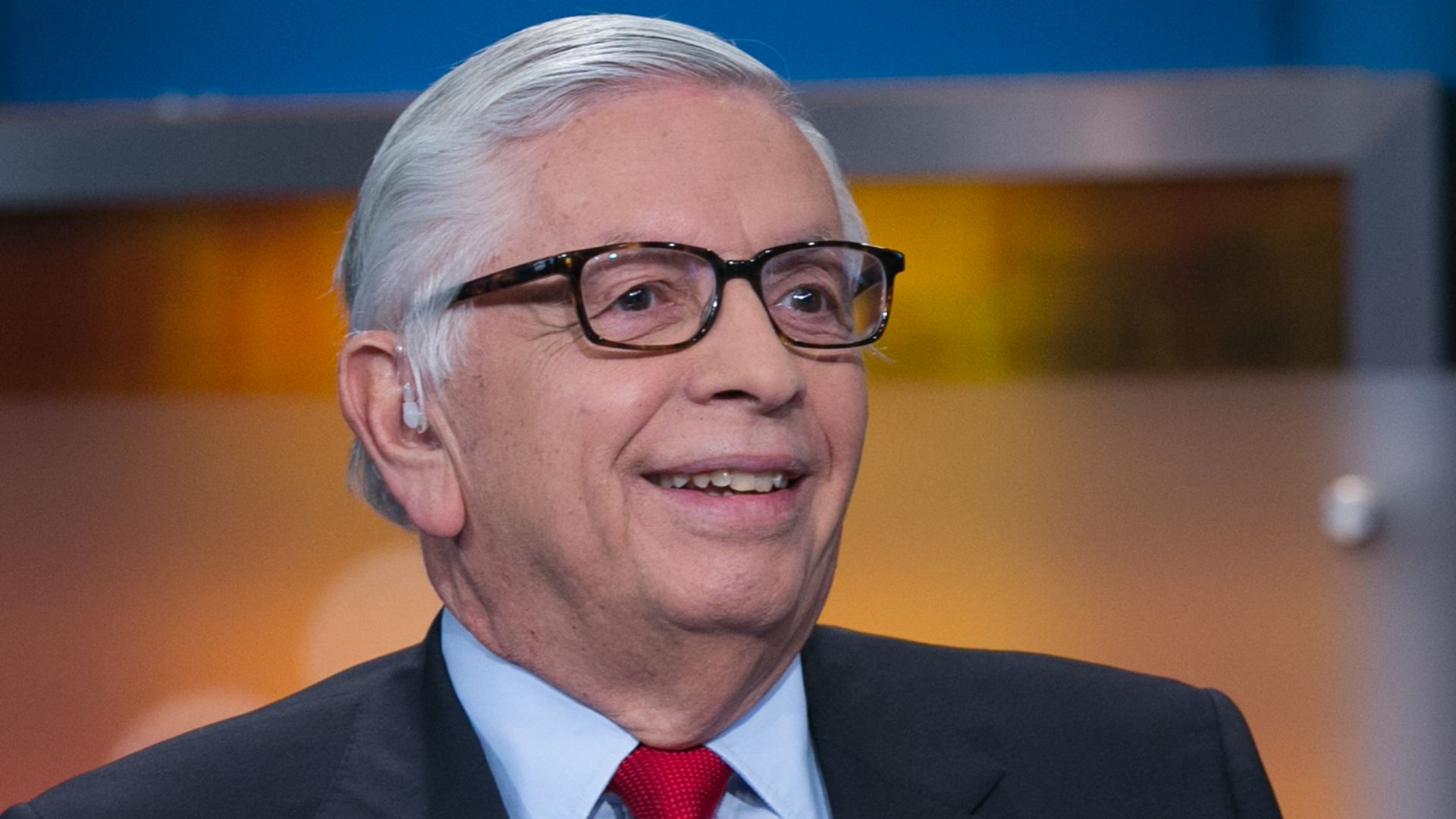 Former NBA commissioner David Stern suffers brain hemorrhage
