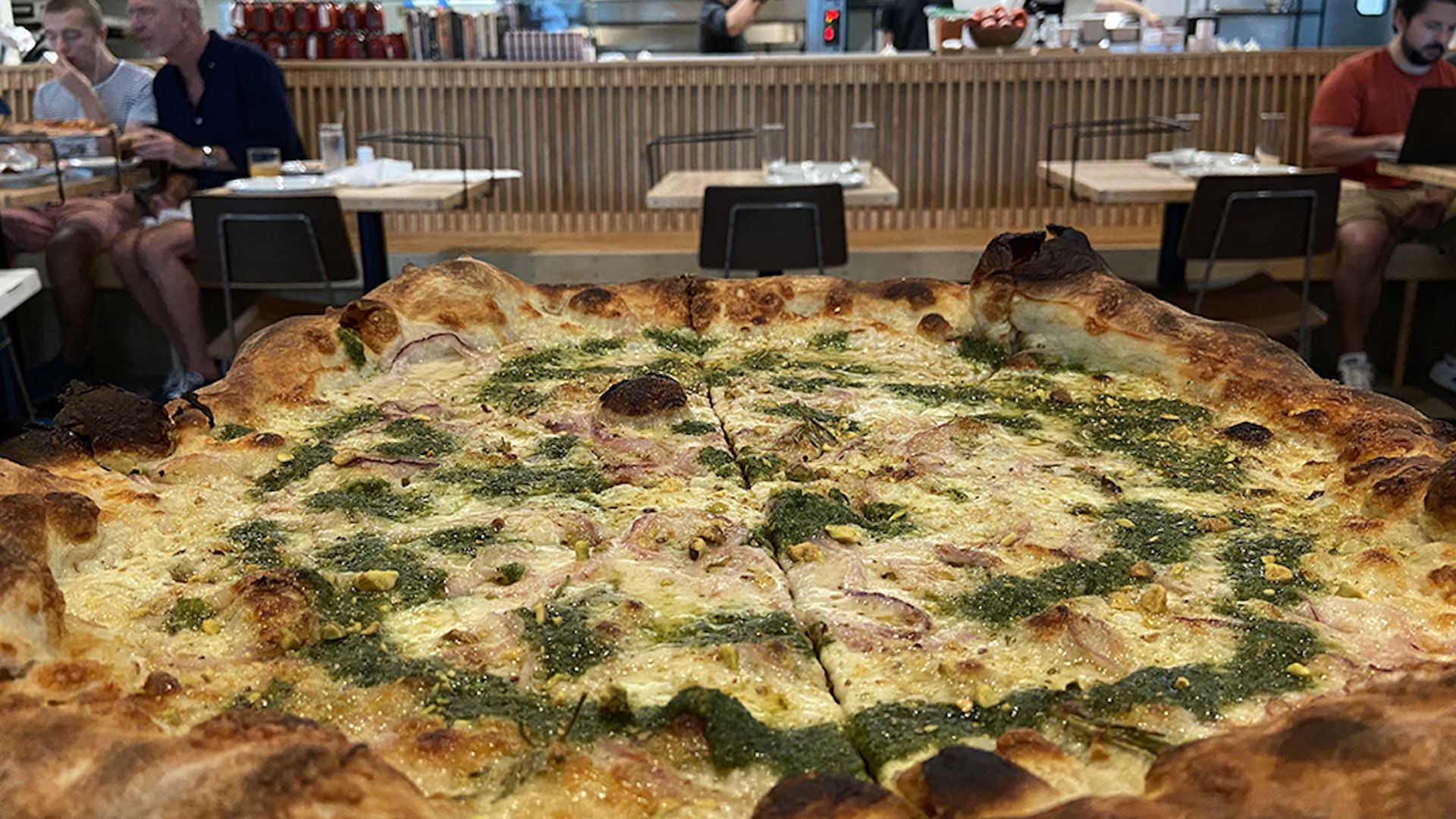 Laura Barrero - Axios