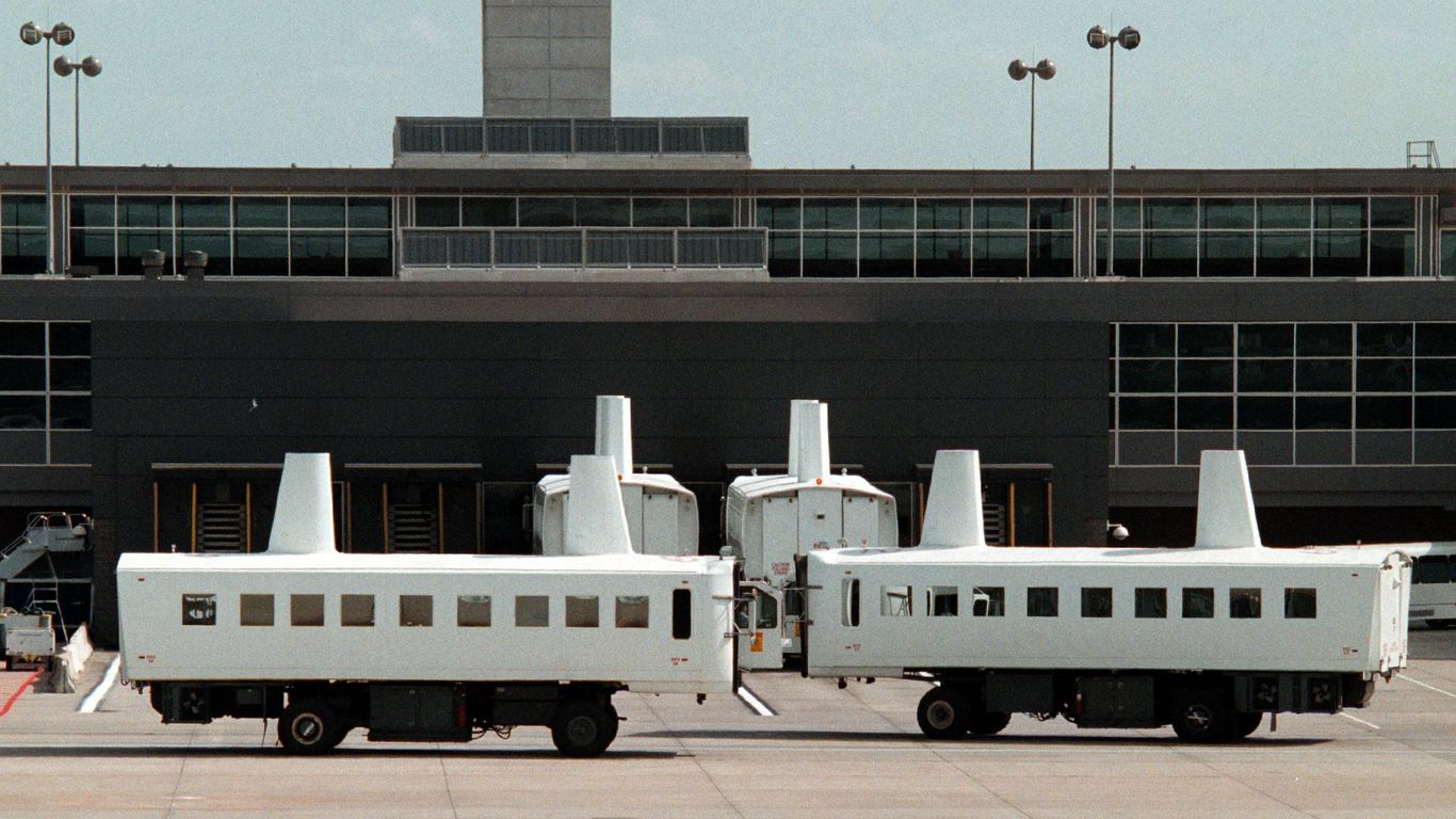 Dulles Airport to renovate a pair of "people mover" shuttles - Axios ...