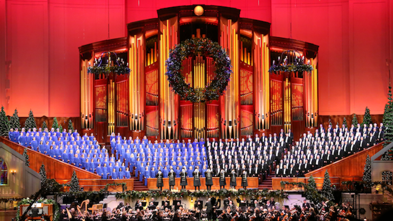 See The Tabernacle Choirs Christmas Program Live Without A Concert