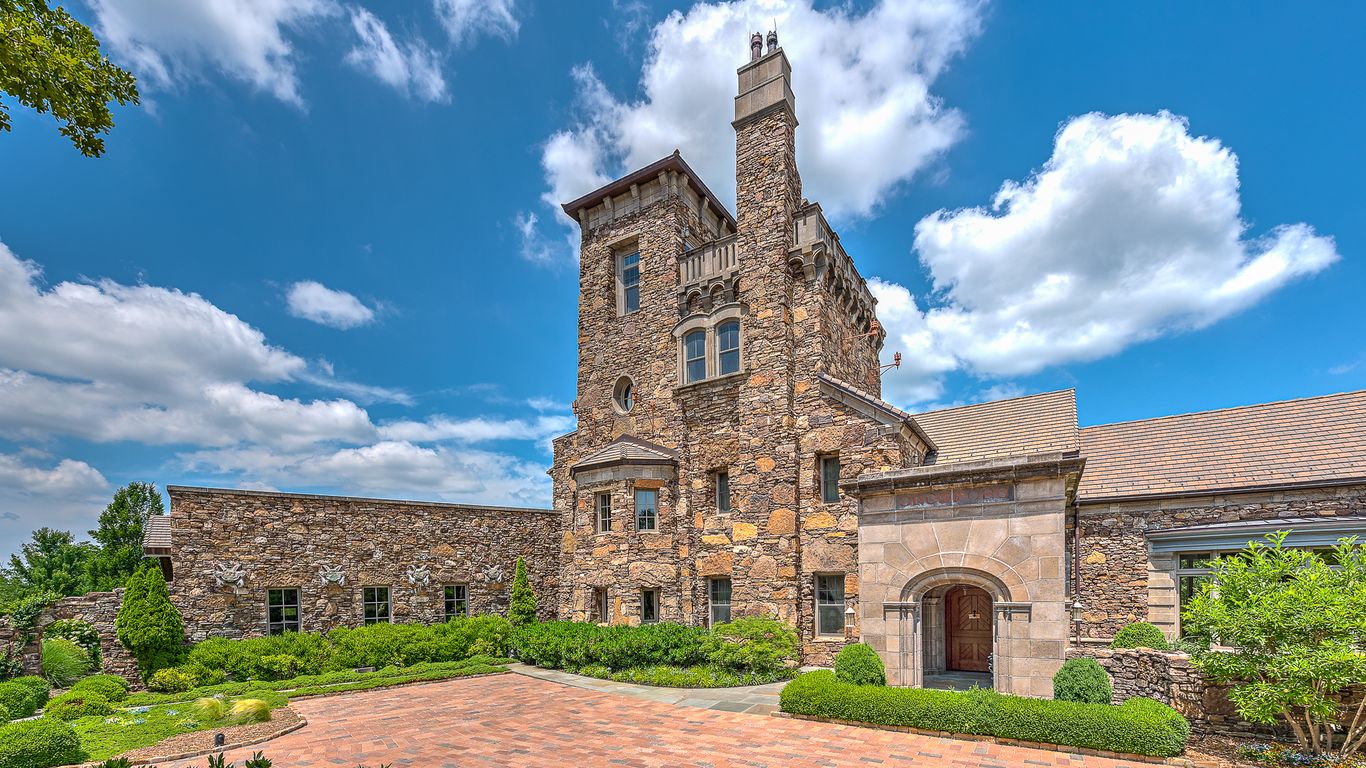 Mountain-top castle in the Ozarks asks $4.8M - Axios NW Arkansas