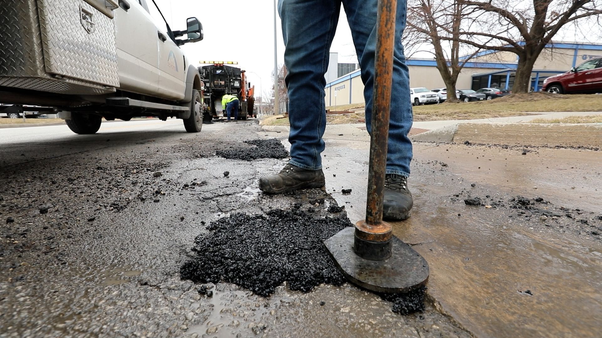 Des Moines' pothole season starts early due to unusual warm ...
