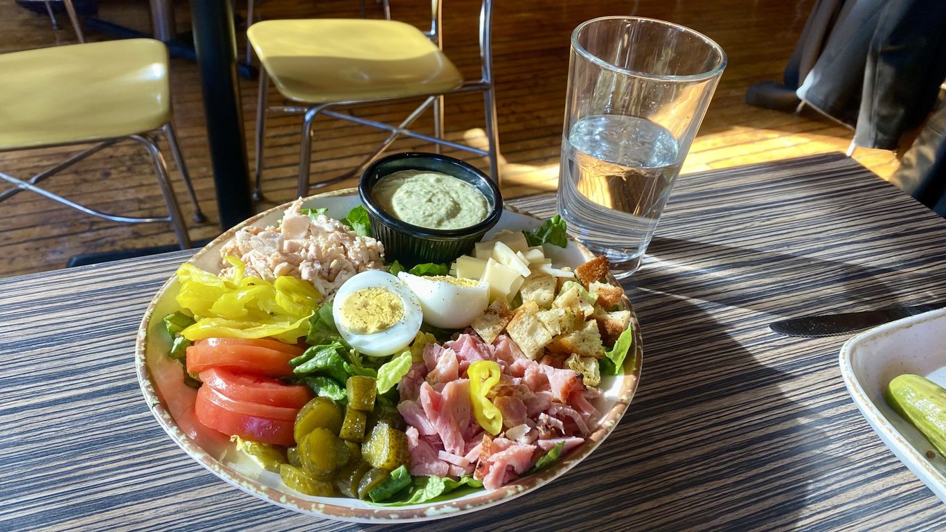 Eating healthy in 2024: Detroit's best salads - Axios Detroit