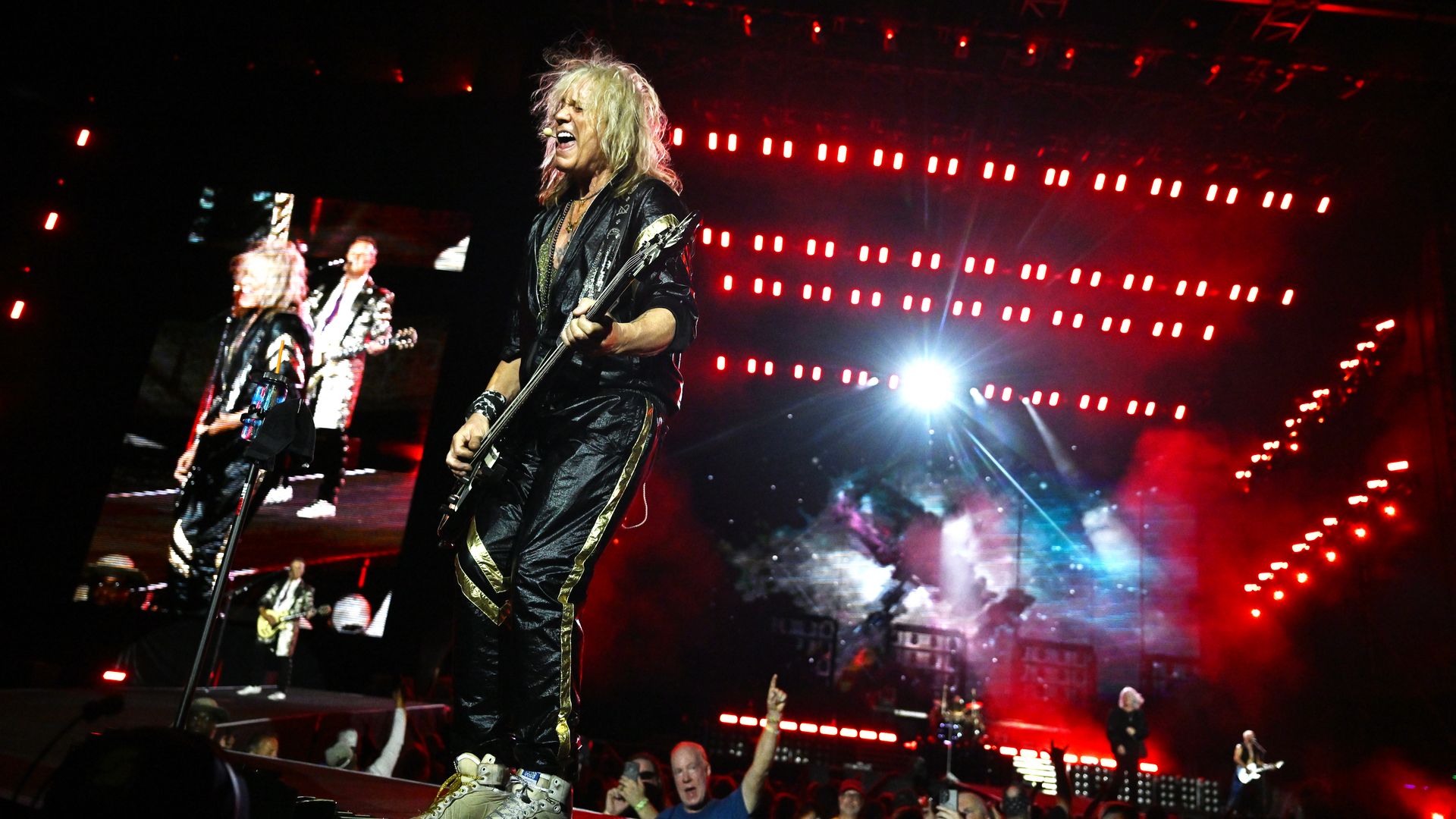 Phoenix weekend things to do: Def Leppard, Journey and more - Axios Phoenix