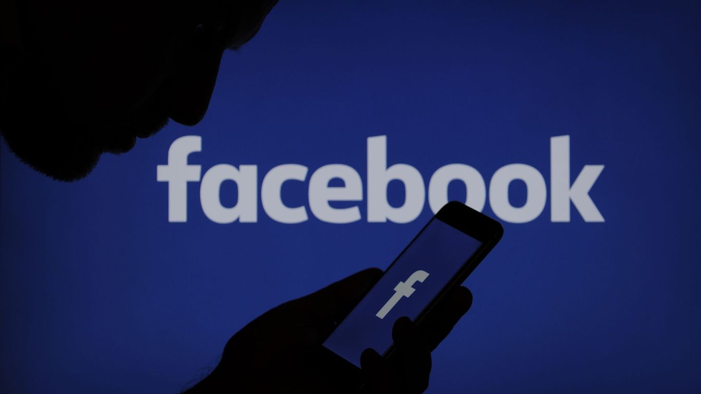 Facebook launching more than a dozen news shows this summer