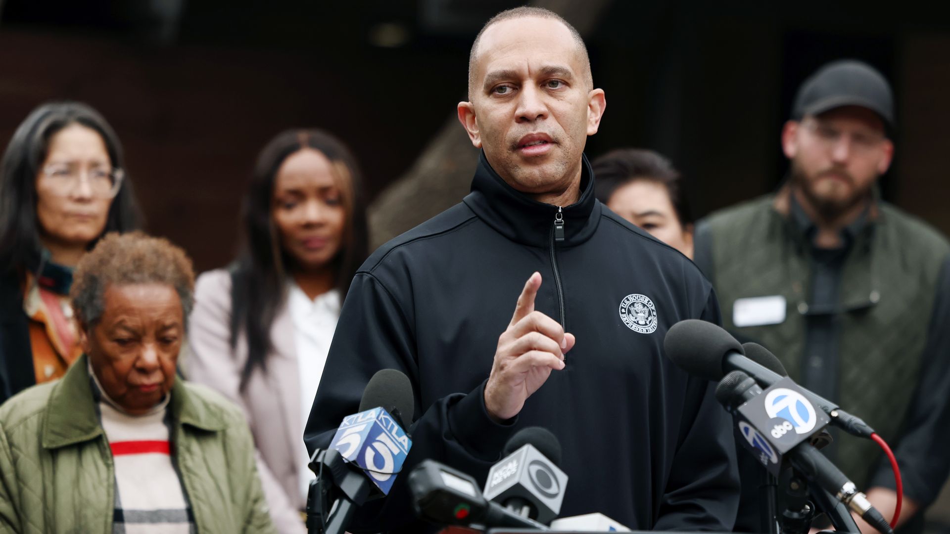 Hakeem Jeffries lays out war plan for Democrats to take on Trump