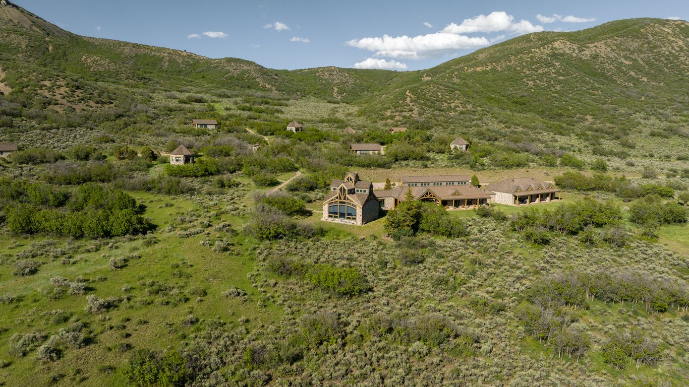 Palantir CEO Alex Karp buys Colorado monastery for $120M - Axios Denver