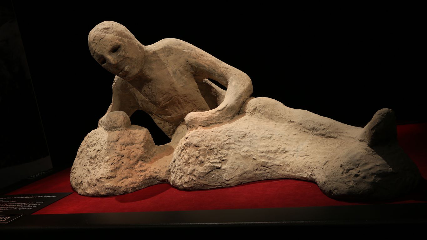 Explore Pompeii's ruins at Arizona Science Center - Axios Phoenix