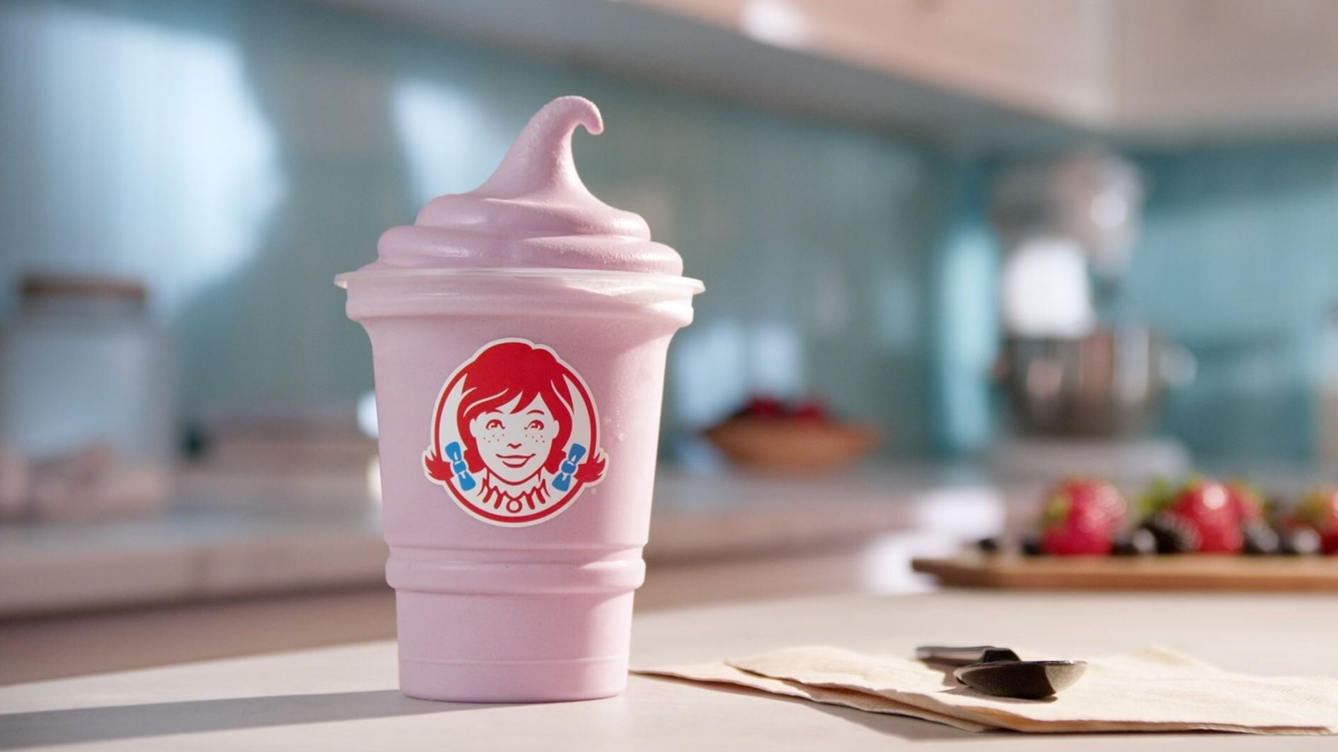 Wendy's Triple Berry Frosty review: We tried the polarizing seasonal ...