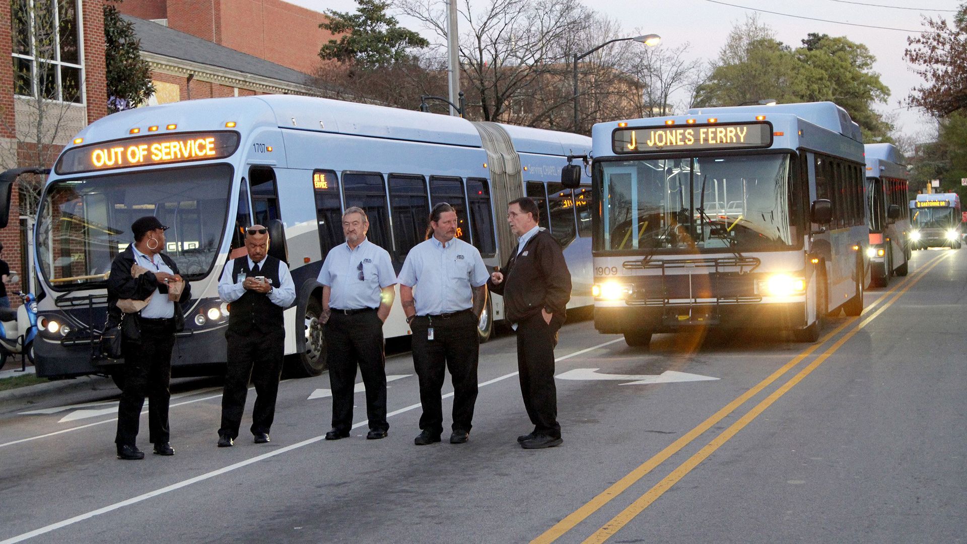 Momentum for Bus Rapid Transit across the Triangle picks up stream - Axios Raleigh