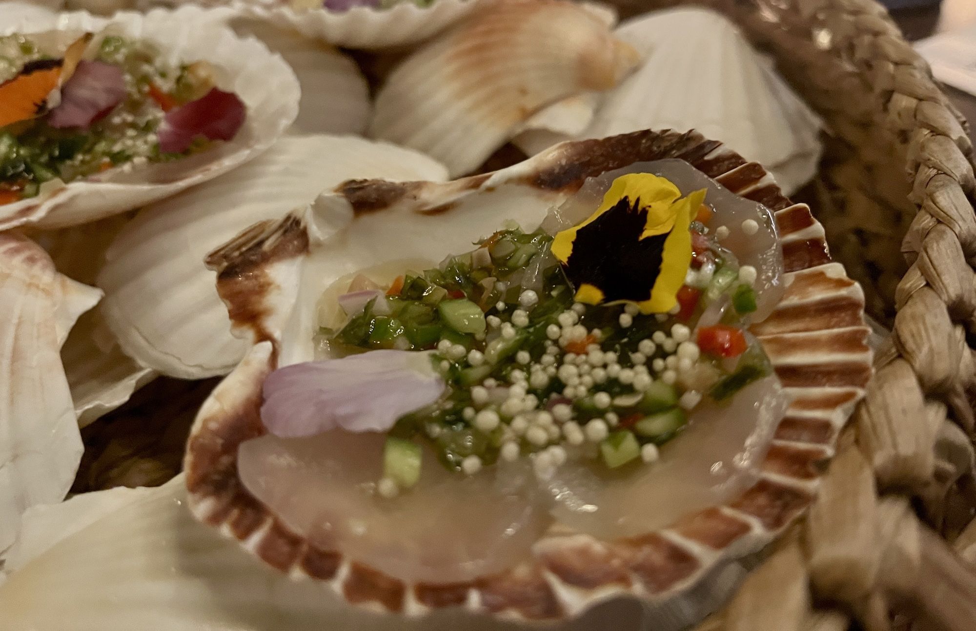 Fish-free seafood could land in Chicago restaurants soon - Axios Chicago