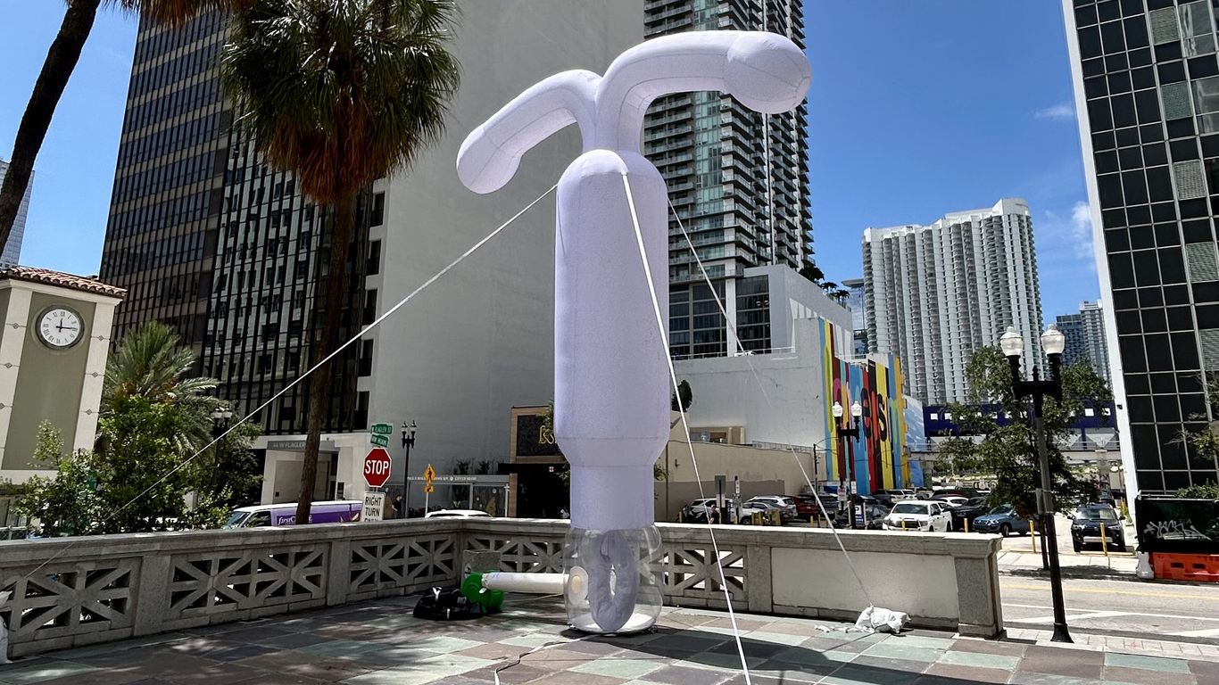 20-foot IUD arrives in Miami as contraception advocates begin Florida ...