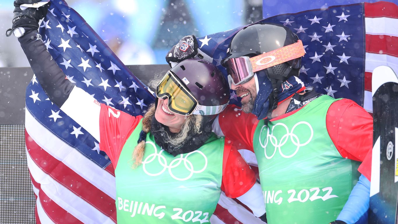 U.S. wins gold medal in first-ever mixed team snowboard cross