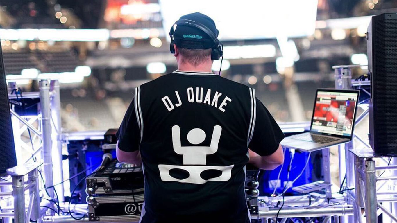 Spurs DJ's go-to tracks for game days at Frost Bank Center - Axios San ...