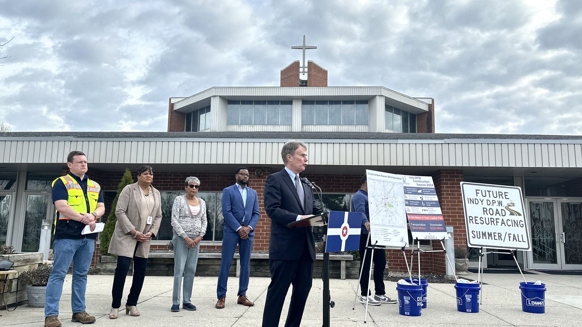 Indianapolis gears up for busy road construction season - Axios Indianapolis