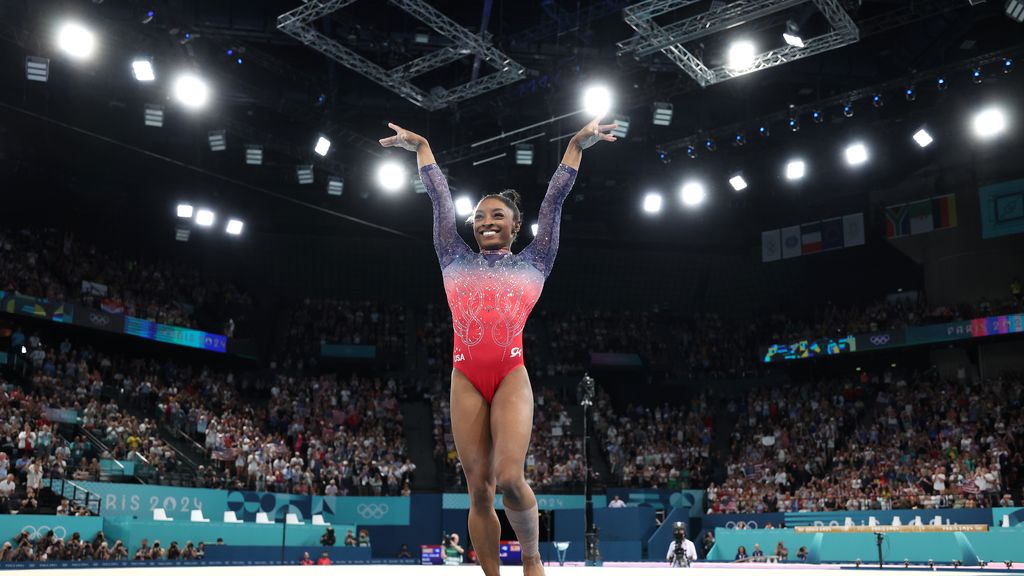 Olympics floor final: Simone Biles takes silver, Jordan Chiles wins bronze