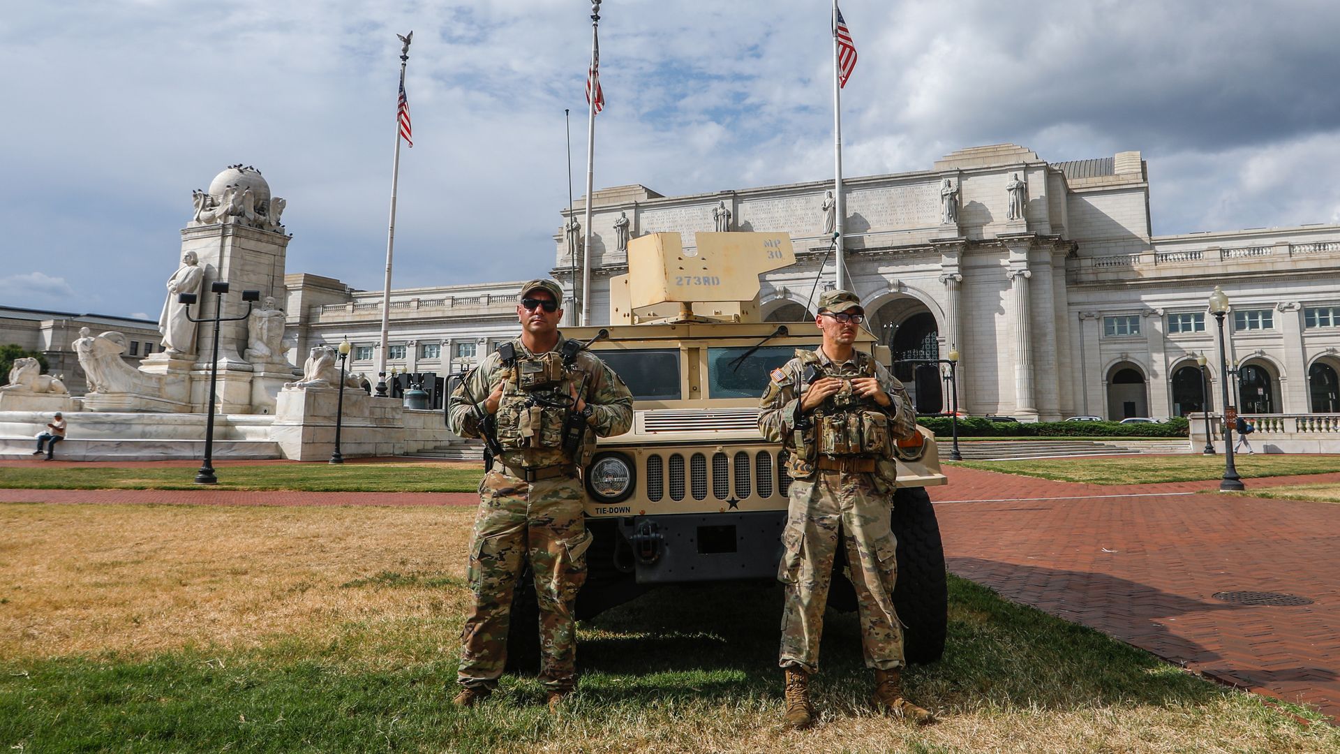 Trump's threat to deploy National Guard in Chicago raises legal ...