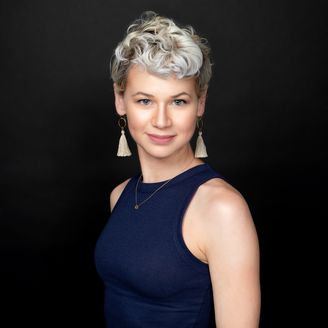 Erin Brodwin - Axios