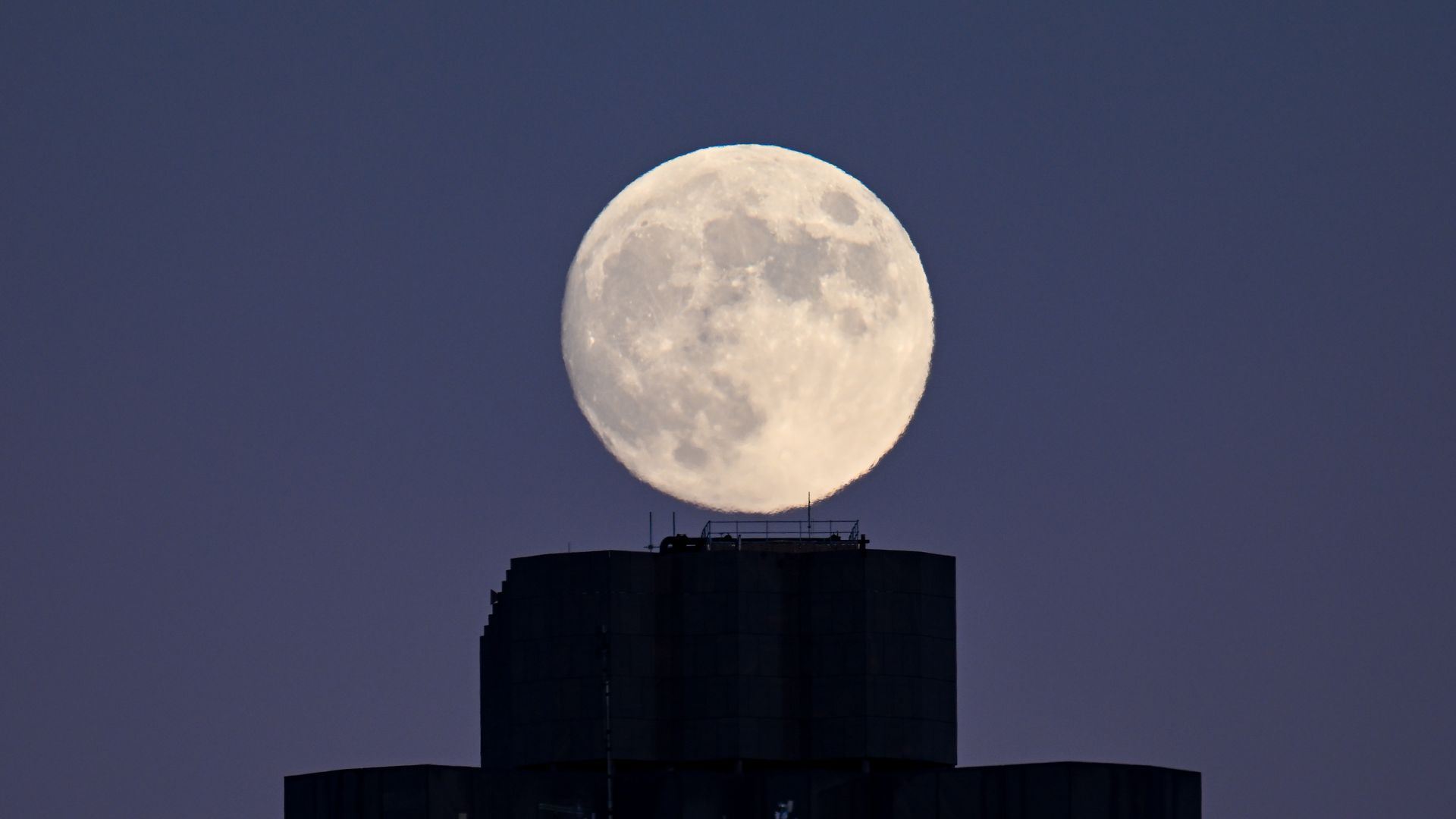 Full Moon tonight: How, when to see October supermoon, Hunter's Moon